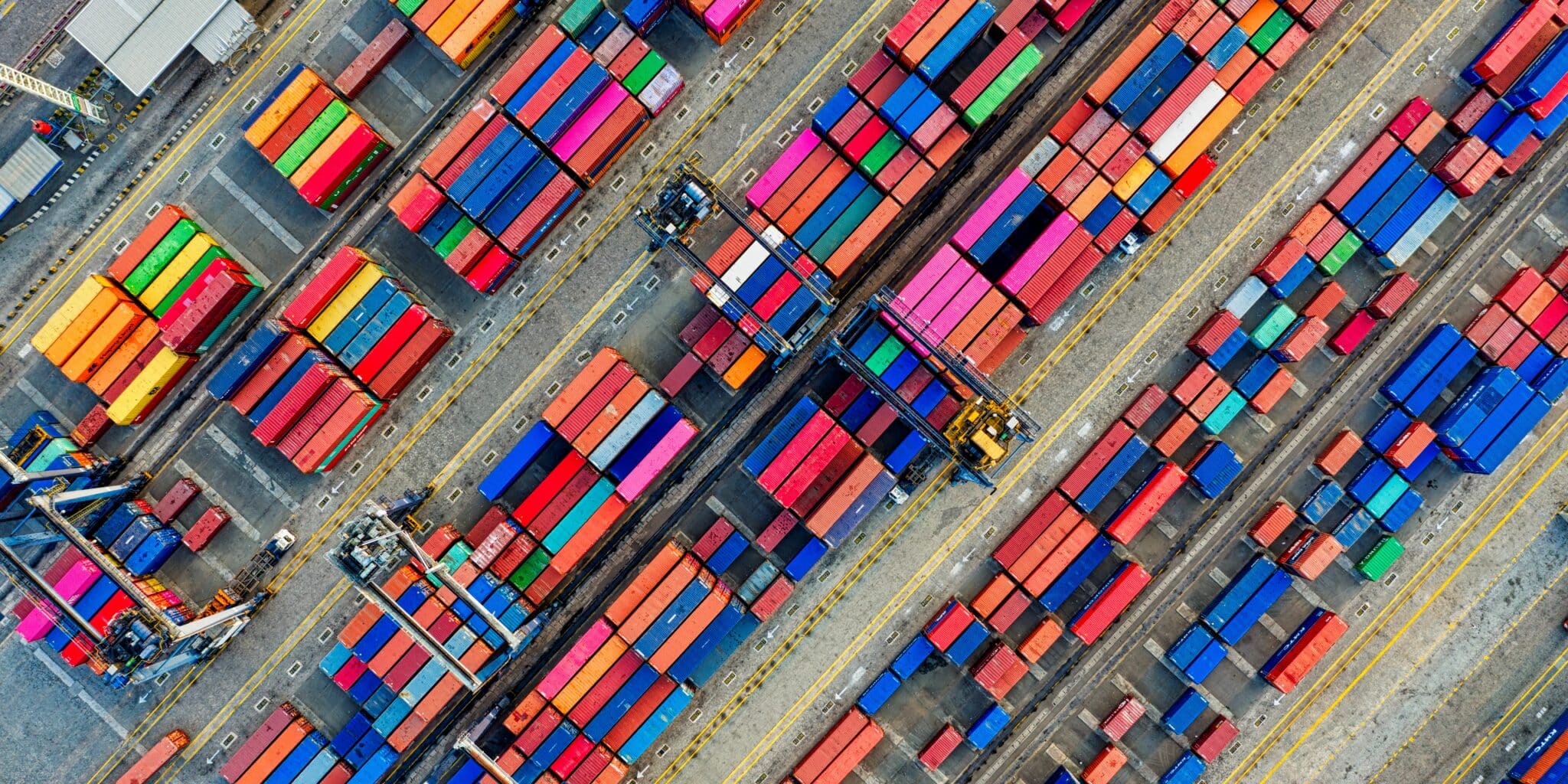 Importance of Container Tracking in Supply Chain Management: 5 Reasons